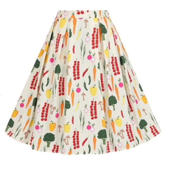 Collectif | Skirts | Collectif Vegetable Medley Skirt | Poshmark